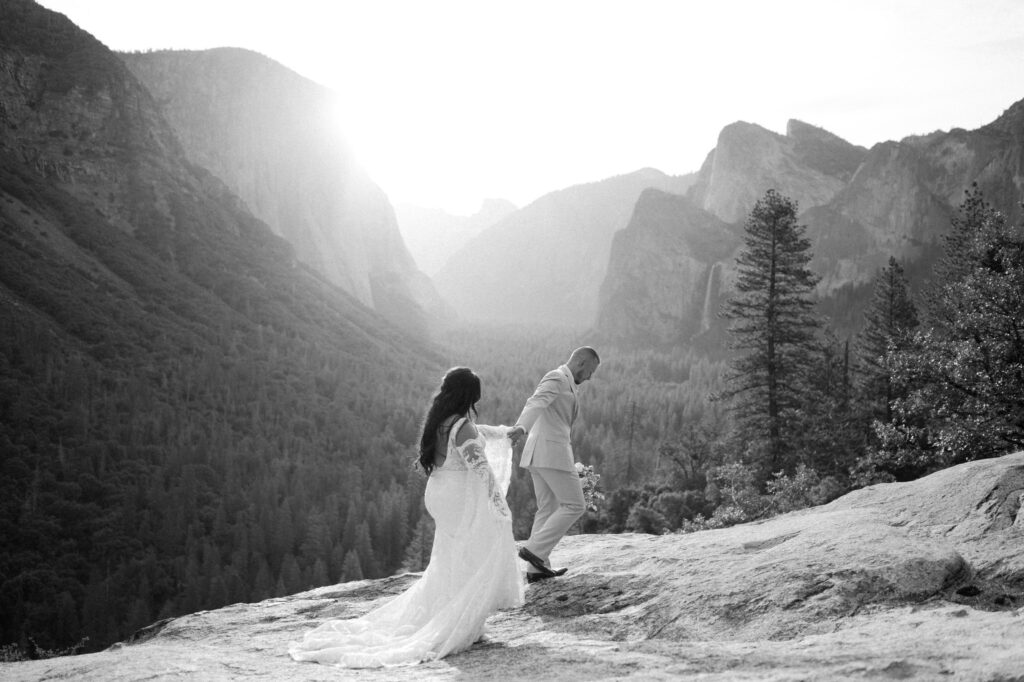 15 Best Places To Elope In The US For Stunning Photos