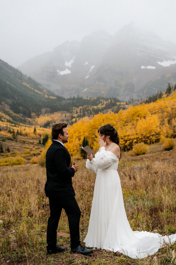 Maroon Bells Amphitheater Wedding | Photos, Pricing & Tips