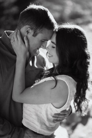 Couple Poses For Photoshoots & Weddings
