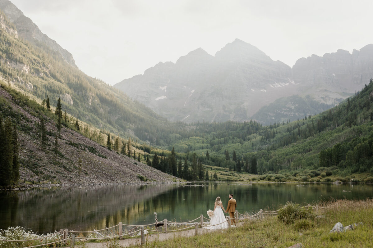 Maroon Bells Wedding | Reservations, Cost & Photos 2025