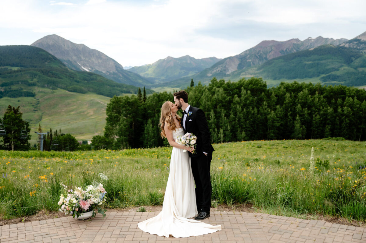 Crested Butte Elopement Guide | Locations & Packages